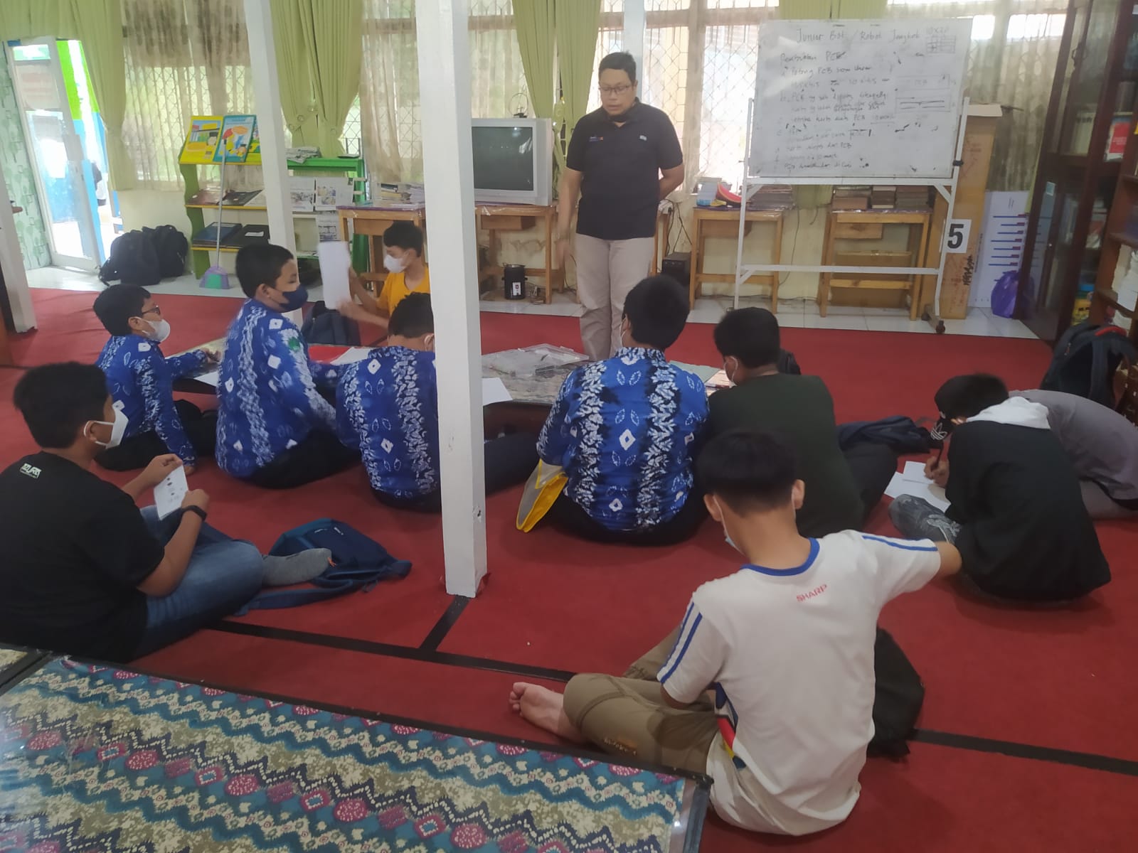 Ekskul Robotik SMP Negeri 3 Banjarmasin | Lembaga Pendidikan Cenari